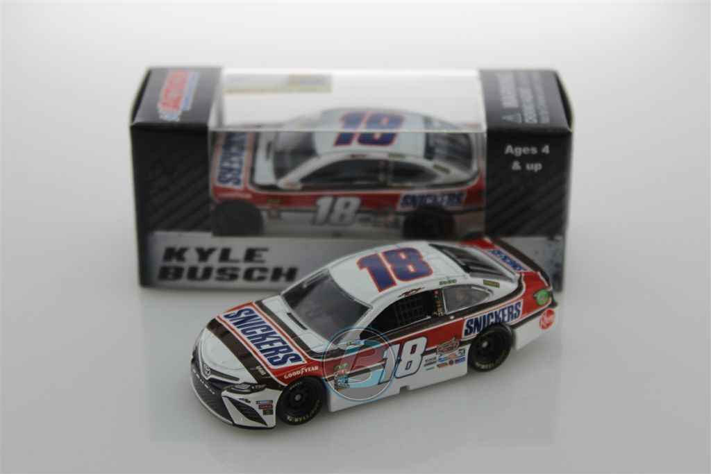 Kyle Busch 2019 Snickers Darlington Throwback 1:64 Nascar Diecast